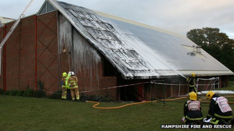 Clere Secondary School evacuated during fire - BBC News