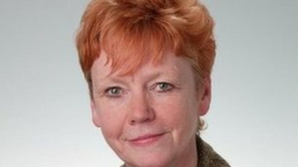 Northumbria PCC: Vera Baird elected for Labour - BBC News