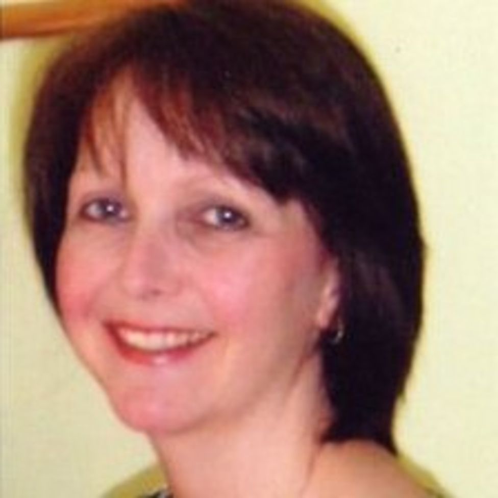 New law to tackle stalking introduced - BBC News