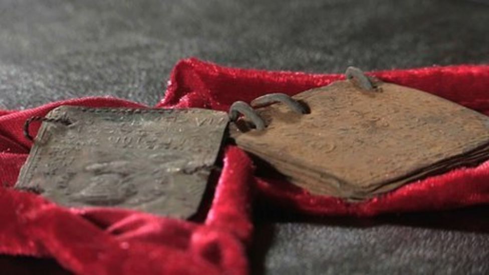 Jordan Codices 'expert' David Elkington's claims queried - BBC News