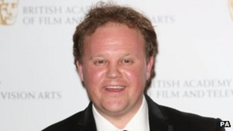 Danger Mouse creator Brian Cosgrove receives Bafta - BBC News