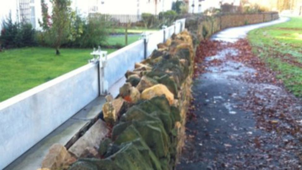 Flood defences: Learning the lessons of 2007 - BBC News