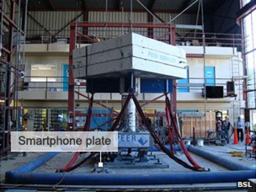 Smartphones to be pocket seismometers - BBC News