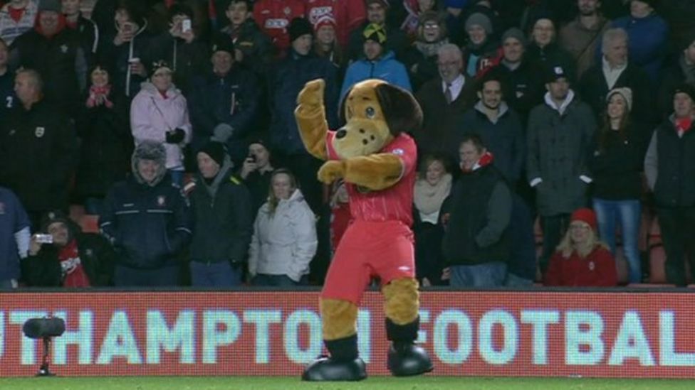 Harry the Haddock: Why was the inflatable banned at Grimsby vs ...