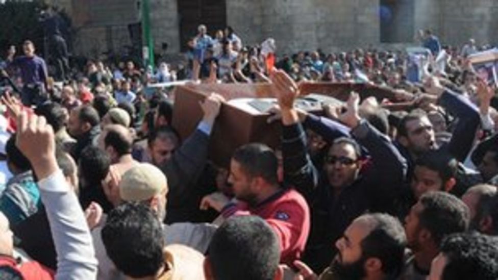 Egypt crisis: Opposition maintains Cairo protests - BBC News