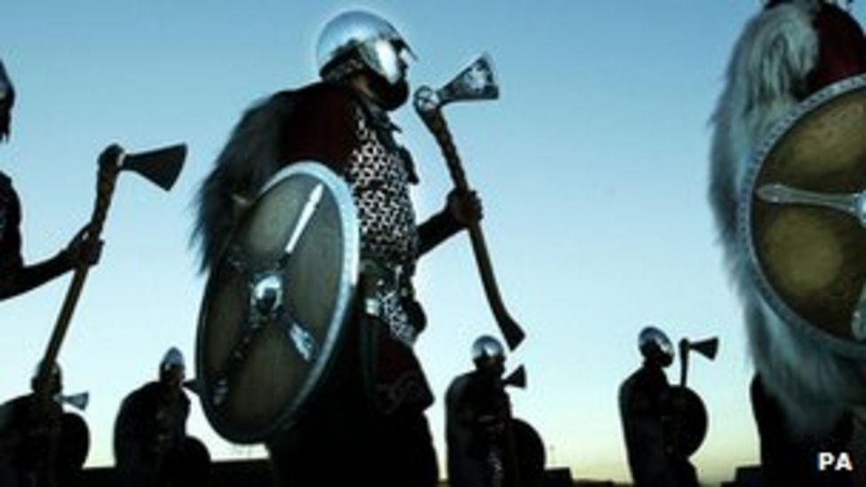 Happy Hoggo-nott?: The 'lost' meanings of Hogmanay - BBC News