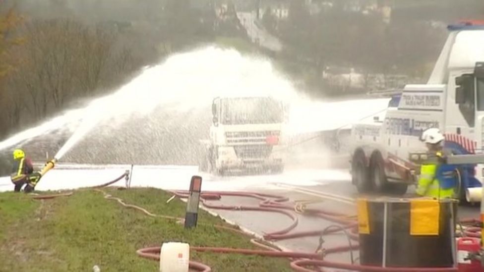 Cornwall petrol tanker crash: 'Environmental disaster averted' - BBC News