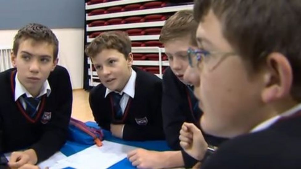 Call for more language learning in primary schools - BBC News