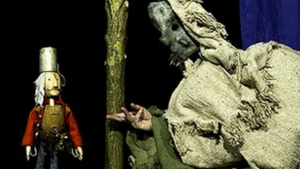 Norwich Puppet Theatre: Tinderbox marks 'new beginning' - BBC News