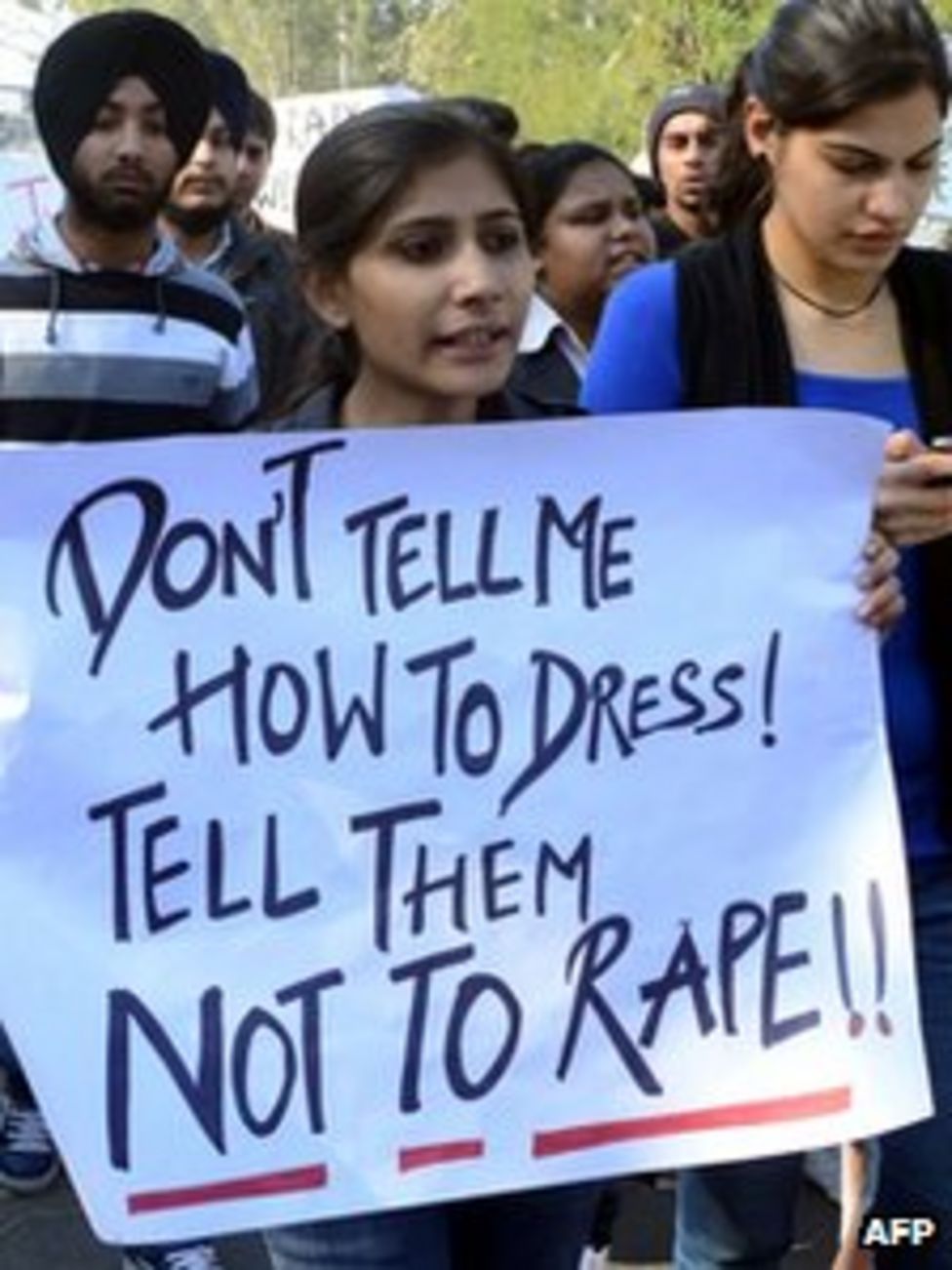 Fifth arrest in Delhi bus gang rape - BBC News