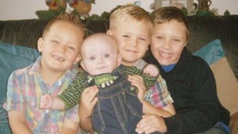 Connor Rowntree's family look forward to Christmas - BBC News