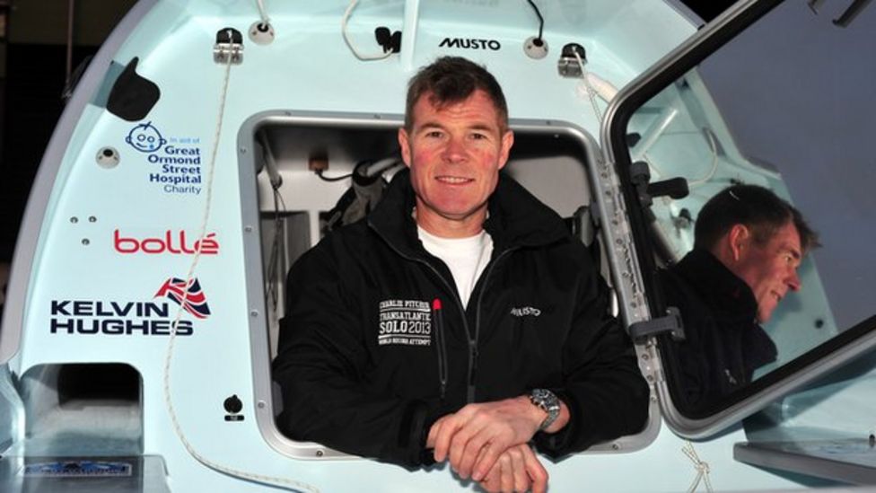 Charlie Pitcher breaks solo rowing ocean record - BBC News