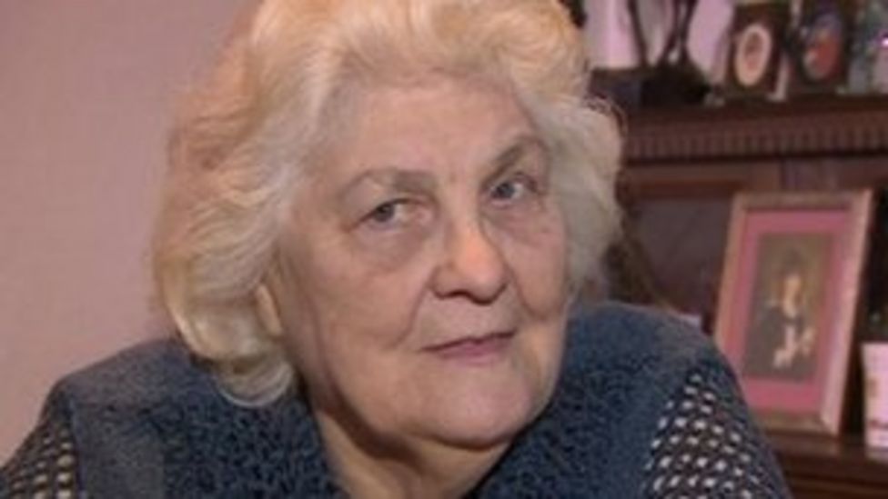 Yorkshire grandmother's letters to US serial killer David Gore - BBC News