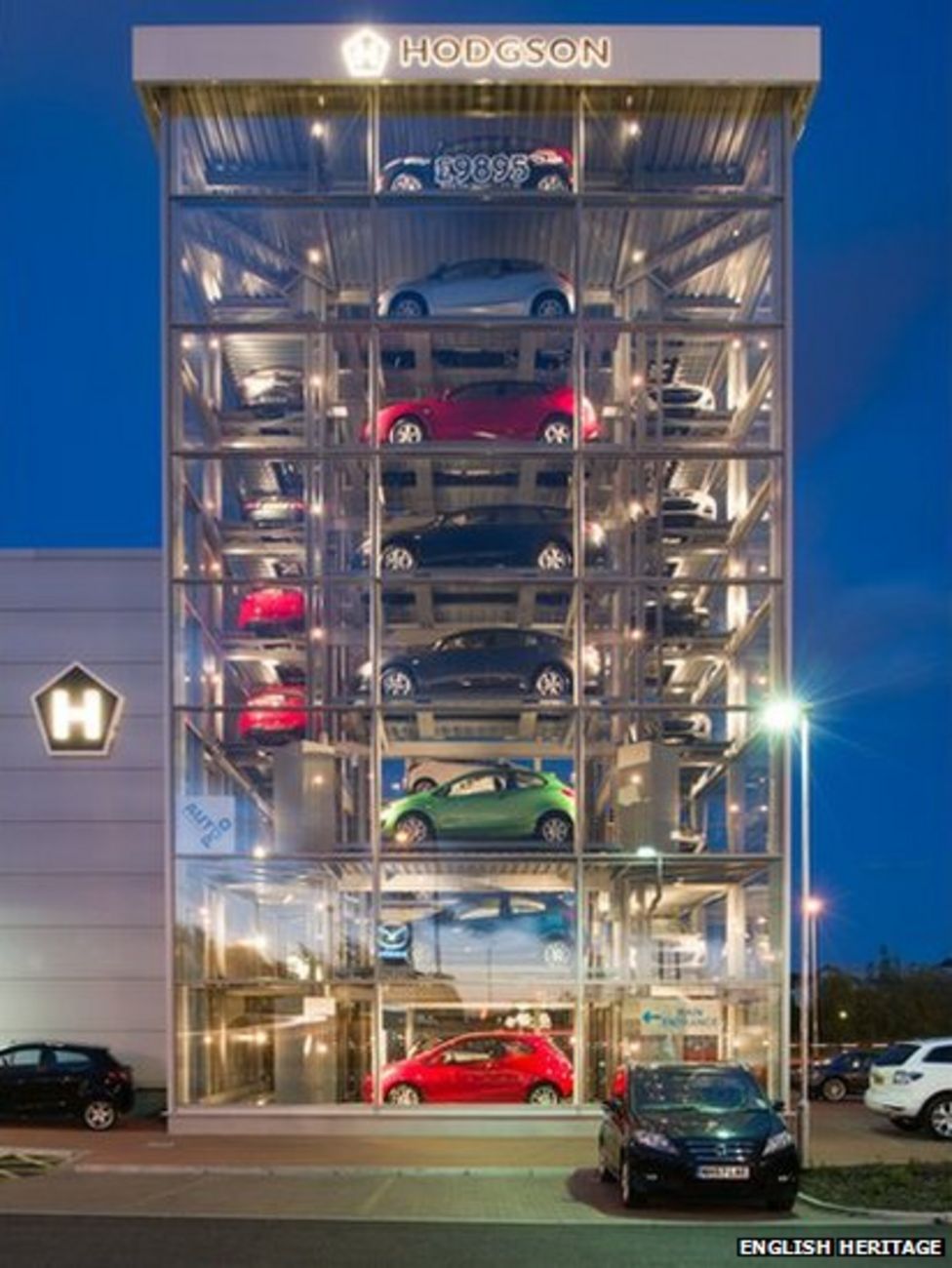 In pictures: Landscape or carscape? - BBC News