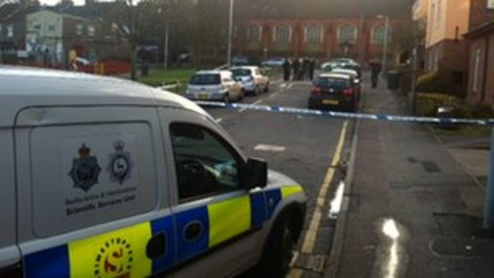 Luton shooting: Police seek more witnesses - BBC News