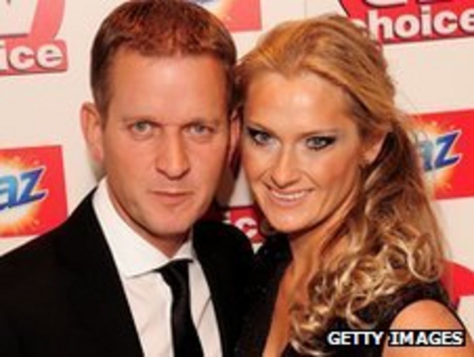 Daytime TV host Jeremy Kyle is treated for cancer - BBC News