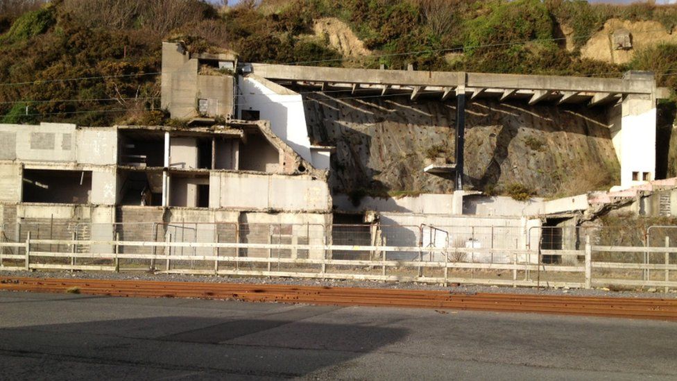 Plans to mark 50th anniversary of Summerland disaster outlined - BBC News