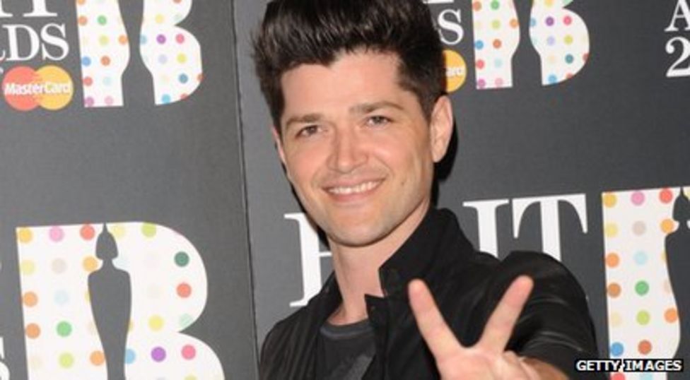 The Voice's Danny too ill for show - BBC Newsround