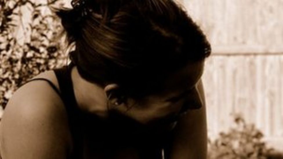 Fake girlfriend: I paid for make-believe love on Facebook - BBC News