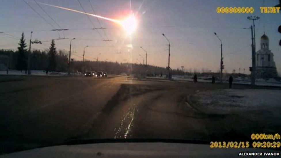 Nasa: Asteroid 2014 RC flies past Earth - BBC News