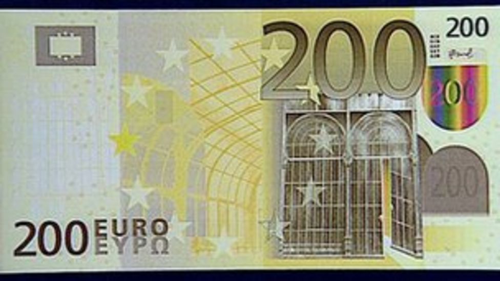 Portugal seizes huge haul of fake euros - BBC News
