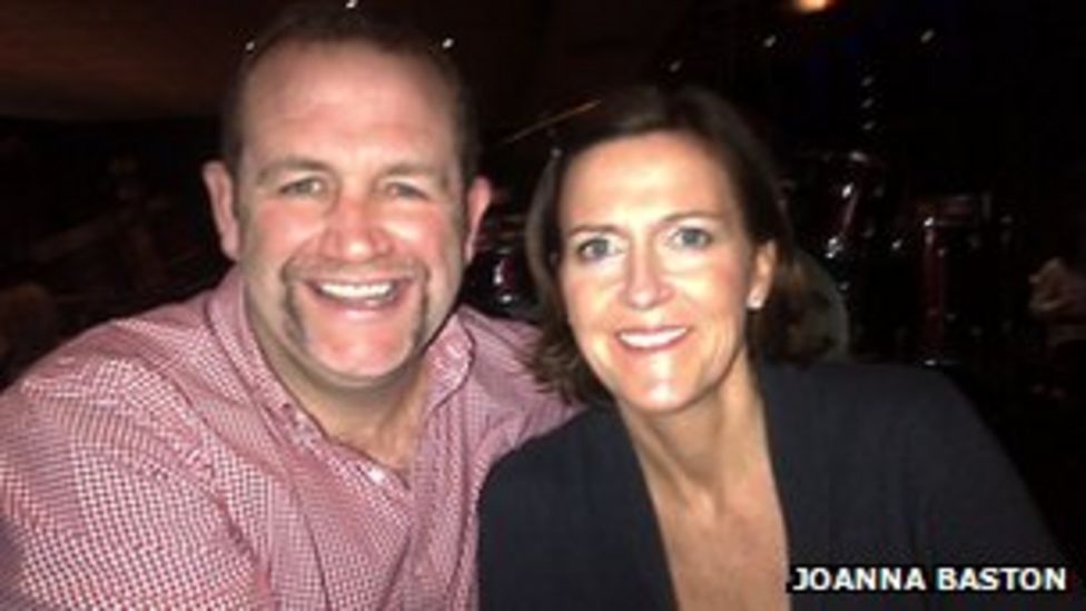 Twitter turns cancer-free Alex Baston into global hit - BBC News