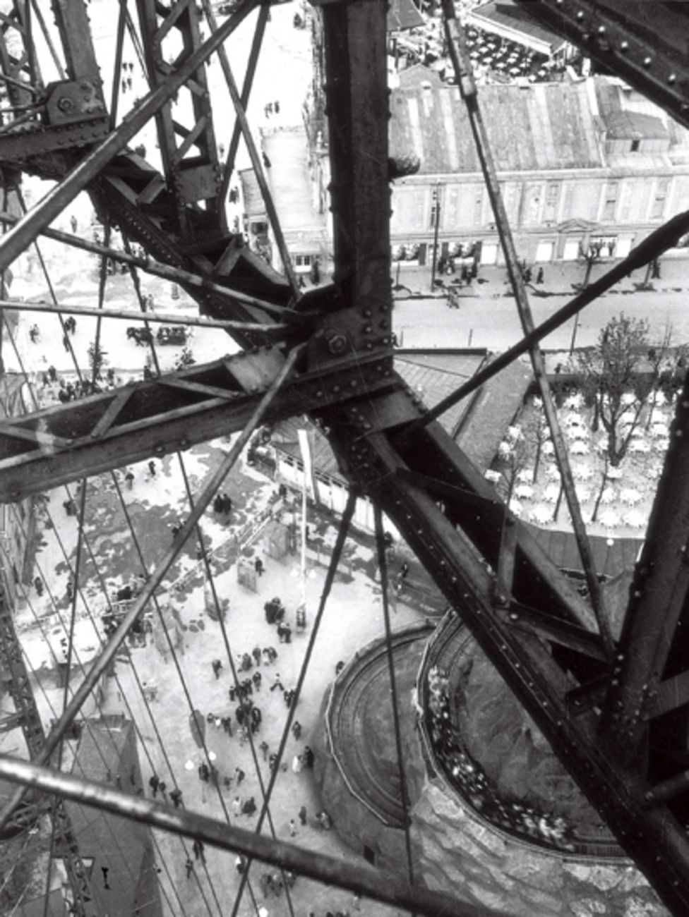 In pictures: Edith Tudor-Hart - In the Shadow of Tyranny - BBC News