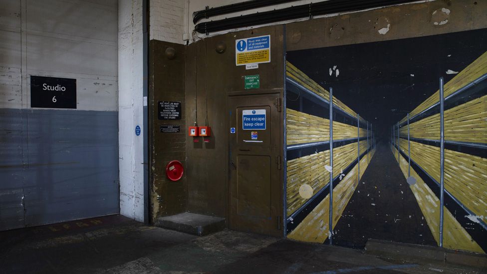 In pictures: An artist's vision of BBC Television Centre - BBC News