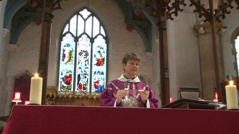 Archdeacon Stephen Waine named as new Dean of Chichester - BBC News