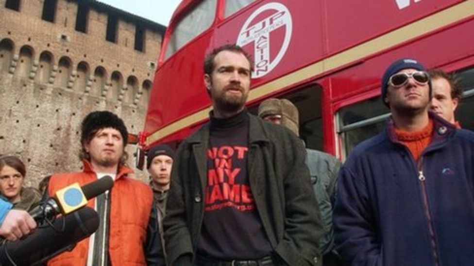 What happened to Iraq's 'human shields'? - BBC News