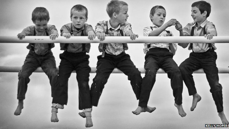 Getting away from 'the world' Hutterite-style - BBC News