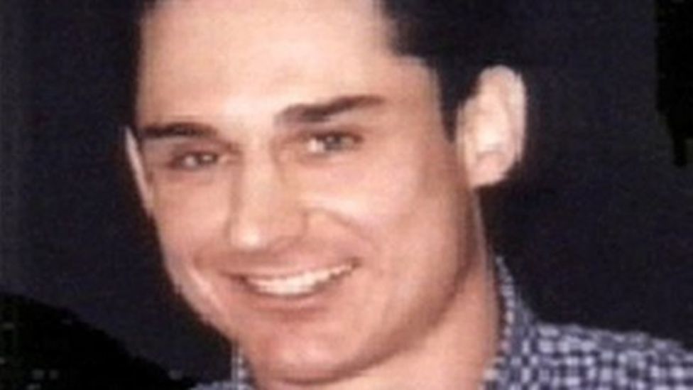 Kevin Lane loses appeal against Robert Magill murder conviction - BBC News