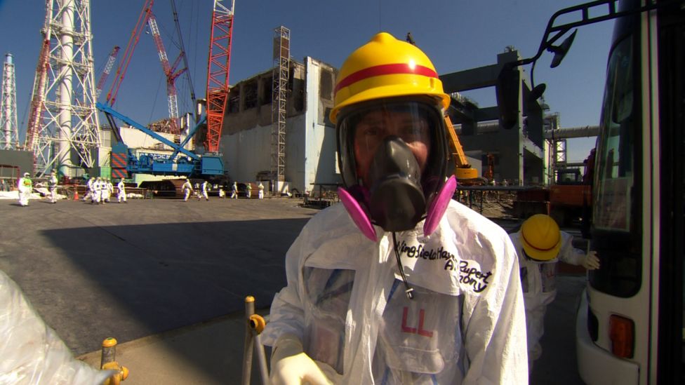 Japan Fukushima nuclear plant 'clean-up costs double' - BBC News