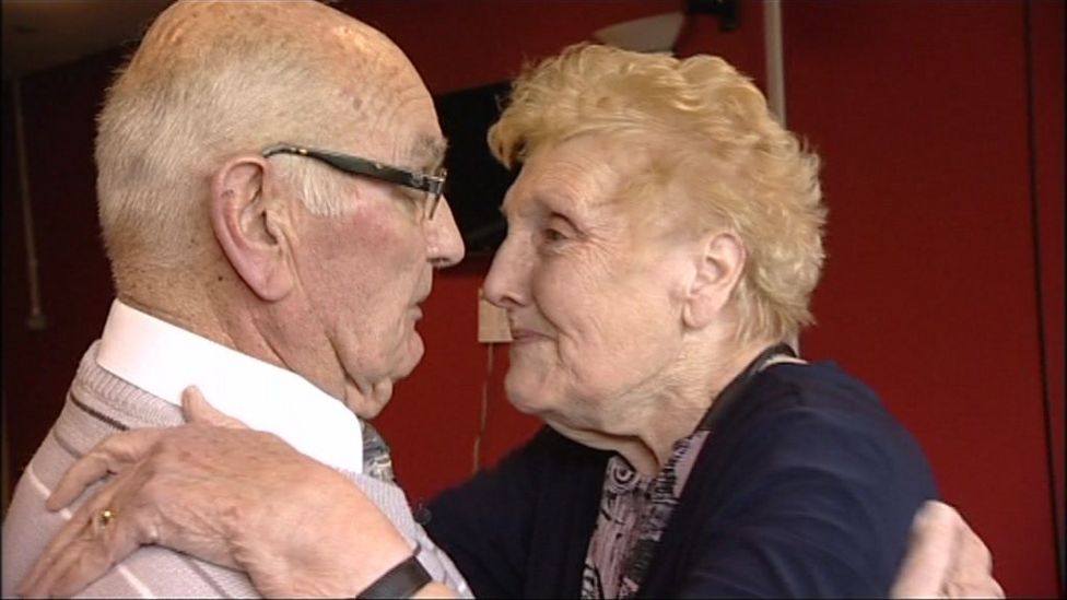 Brother and sister reunited after decades apart - BBC News