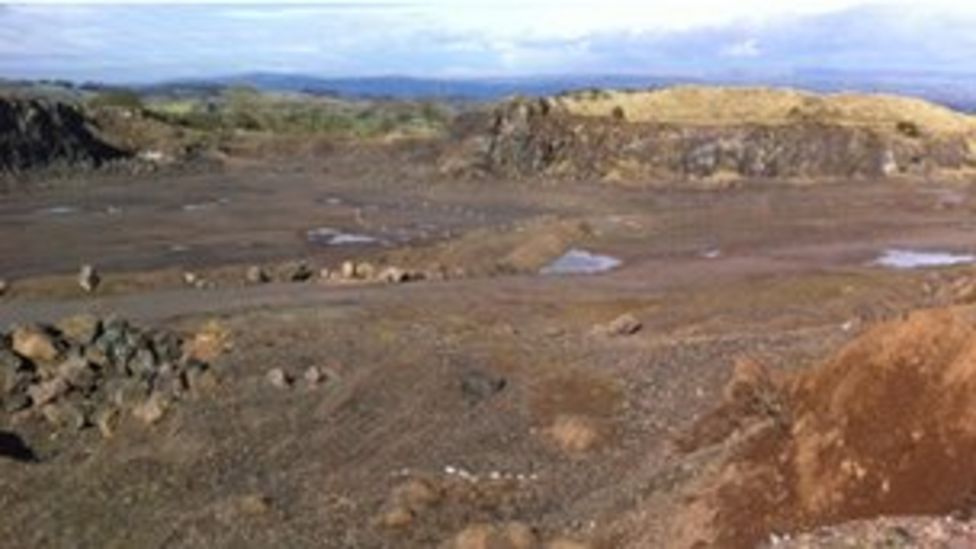Hightown quarry site proposed for £240m waste facility - BBC News