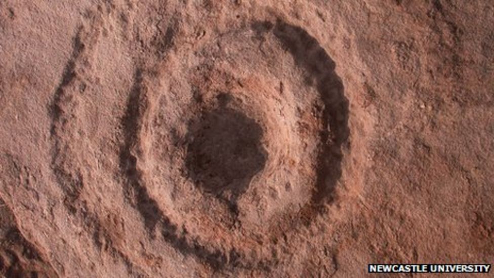 Climate change threat to Northumberland rock art - BBC News