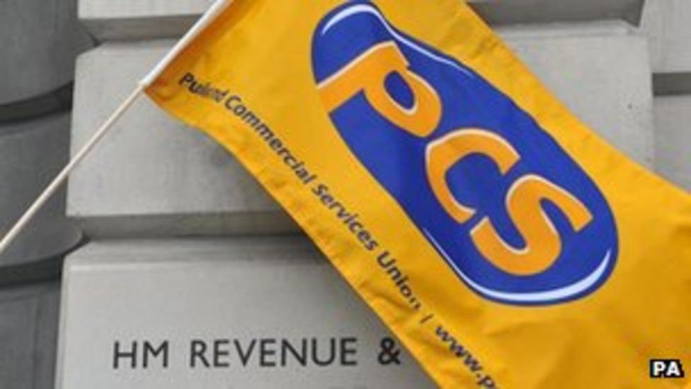 PCS union in NI take Budget Day action - BBC News
