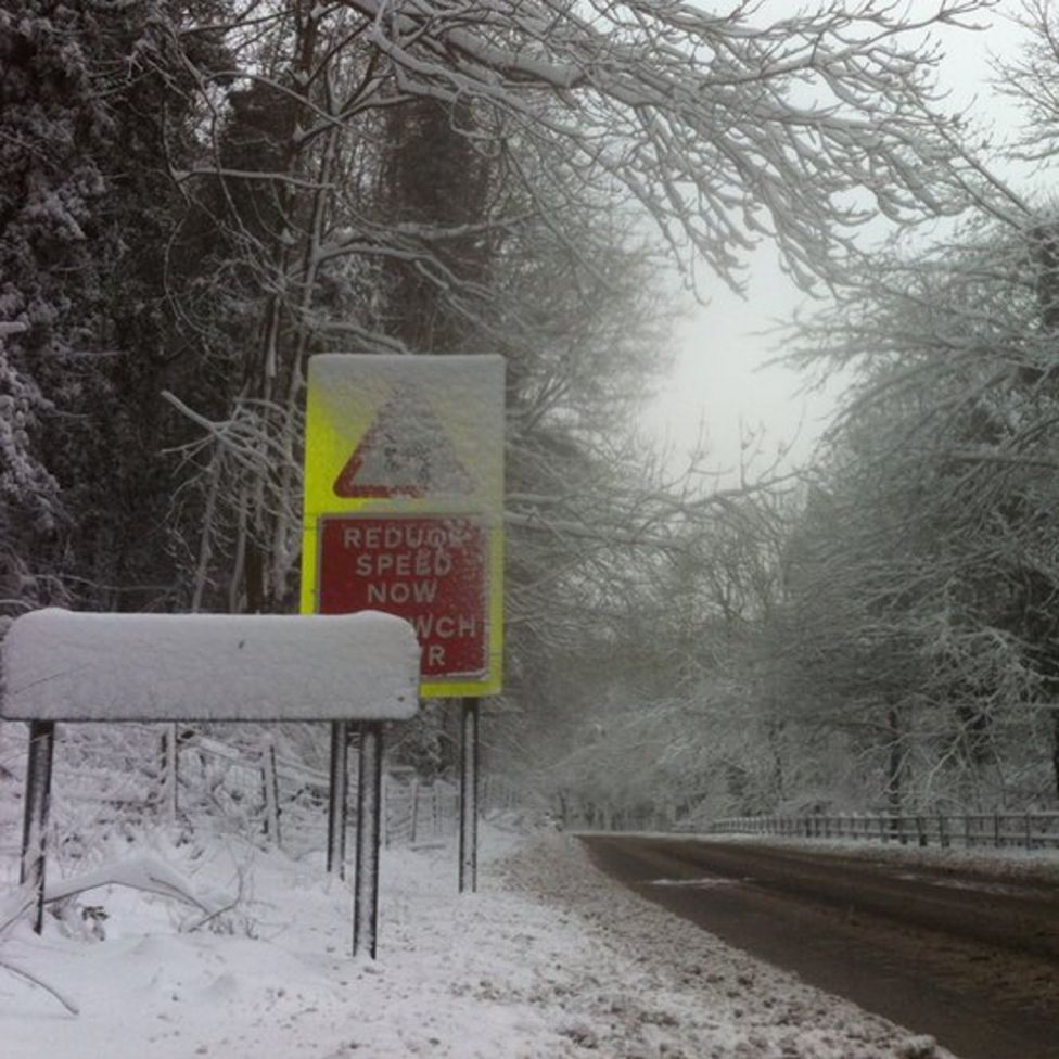 In pictures: Snow in Wales - BBC News