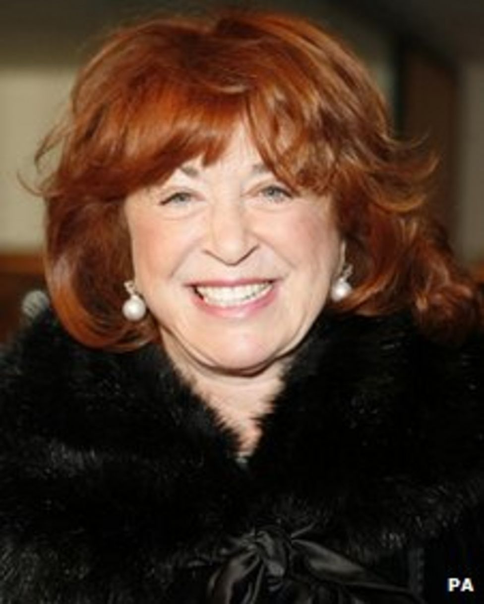 Lynda La Plante made Forensic Science Society fellow - BBC News