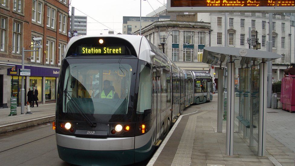 Two options for Derby-to-Nottingham tram as part of HS2 plans - BBC News