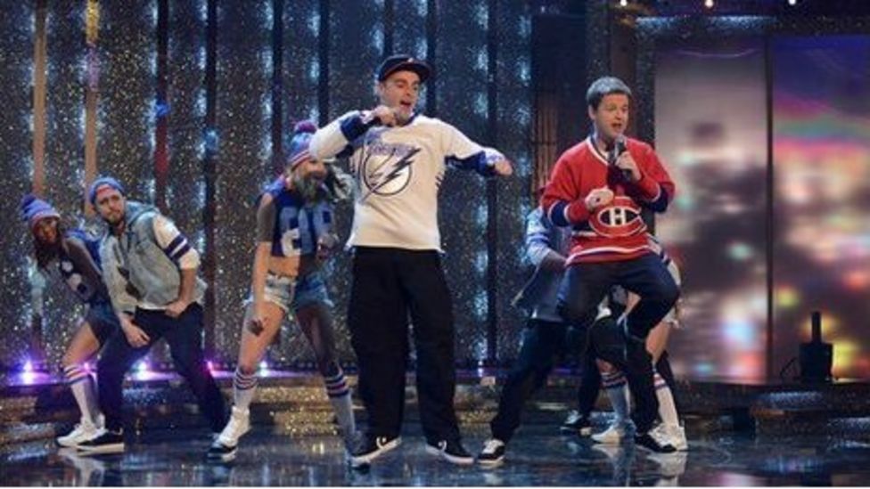 Ant and Dec heading for chart success as PJ and Duncan - BBC News