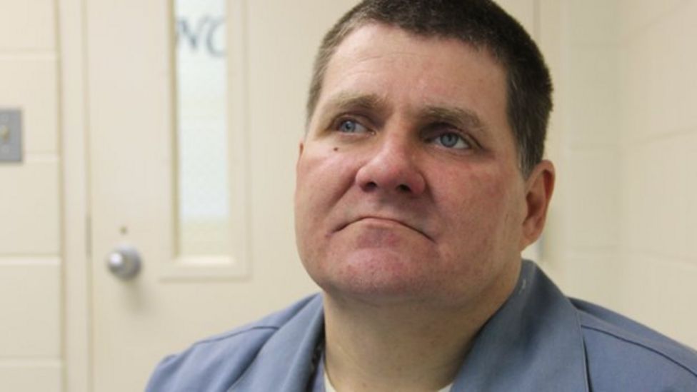 The trouble with using police informants in the US - BBC News