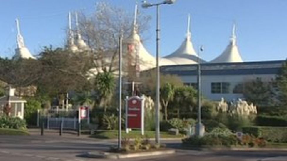 Butlins Minehead £12m revamp to create up to 75 jobs - BBC News