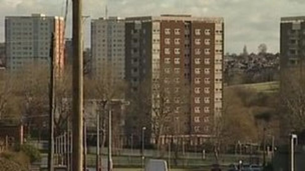 Leeds council houses return to local authority - BBC News