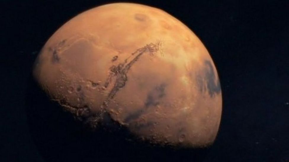 Rover radiation data poses manned Mars mission dilemma - BBC News