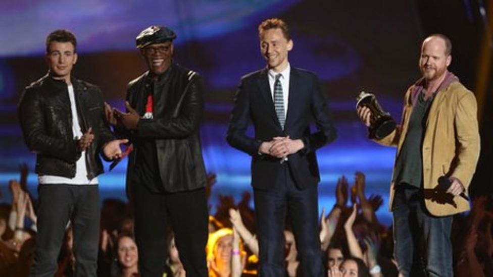 Hunger Games takes best film at MTV Movie Awards - BBC News