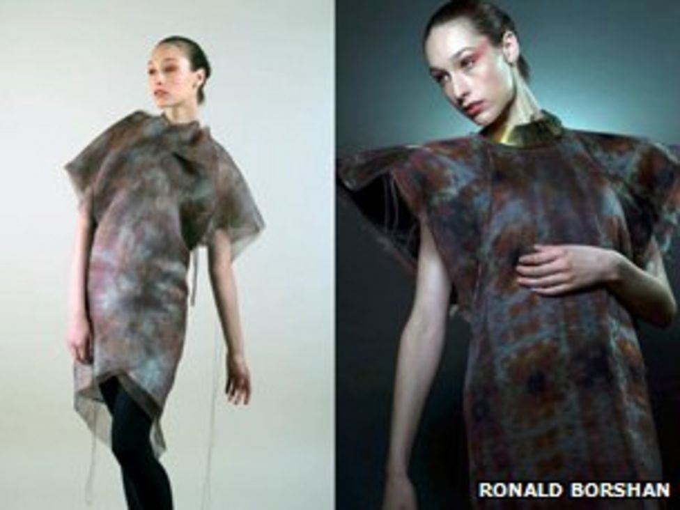 'Computerised fabrics' in clothes could charge phones - BBC News