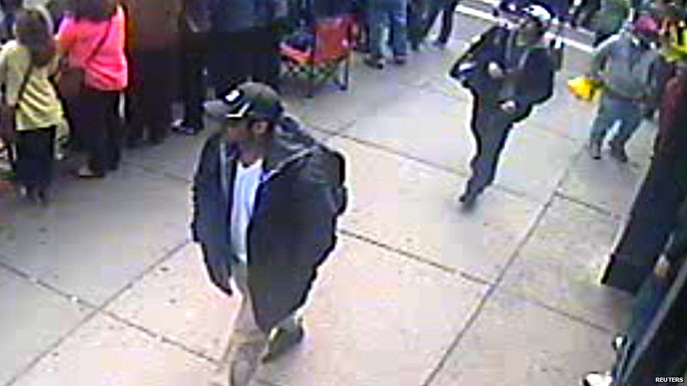 In pictures: Images of Boston bombing suspects - BBC News
