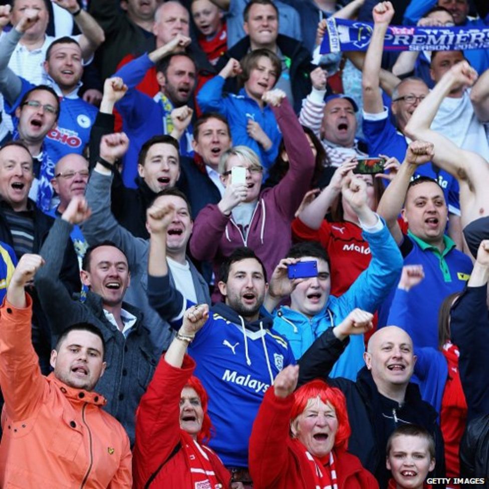 In pictures: Cardiff City fans celebrate Championship title - BBC News