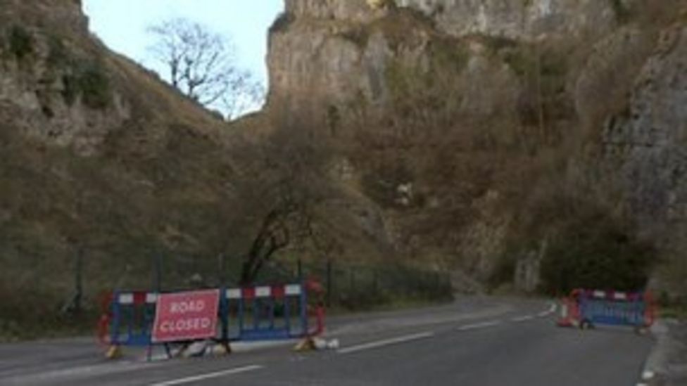 Cheddar Gorge flood-damaged road repairs start - BBC News